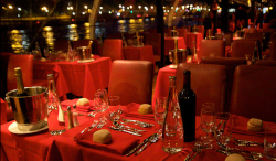 Bateaux Mouches - Diner croisière | France Tourisme
