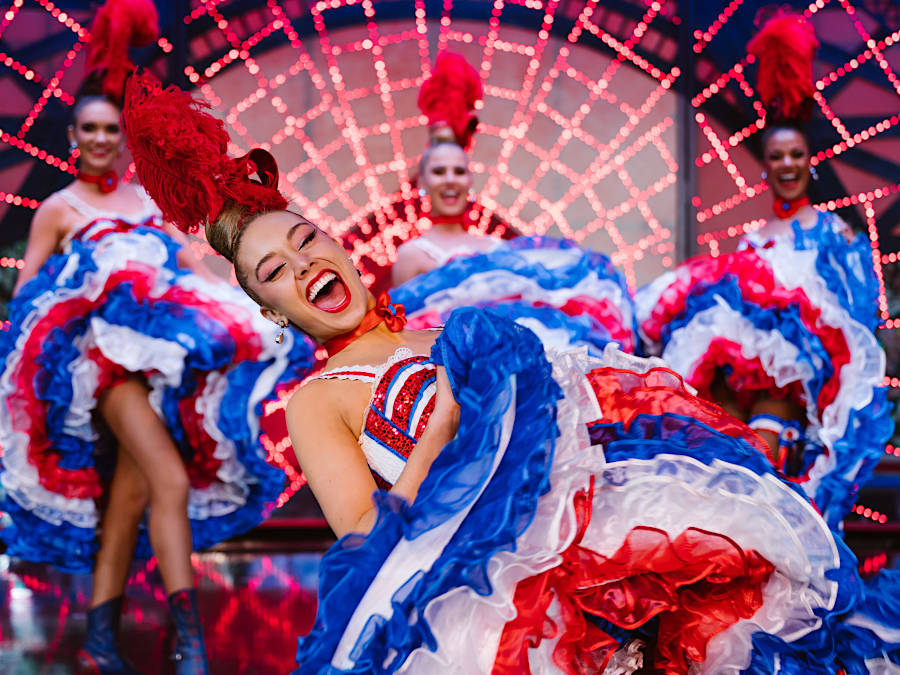 Moulin Rouge dinner show