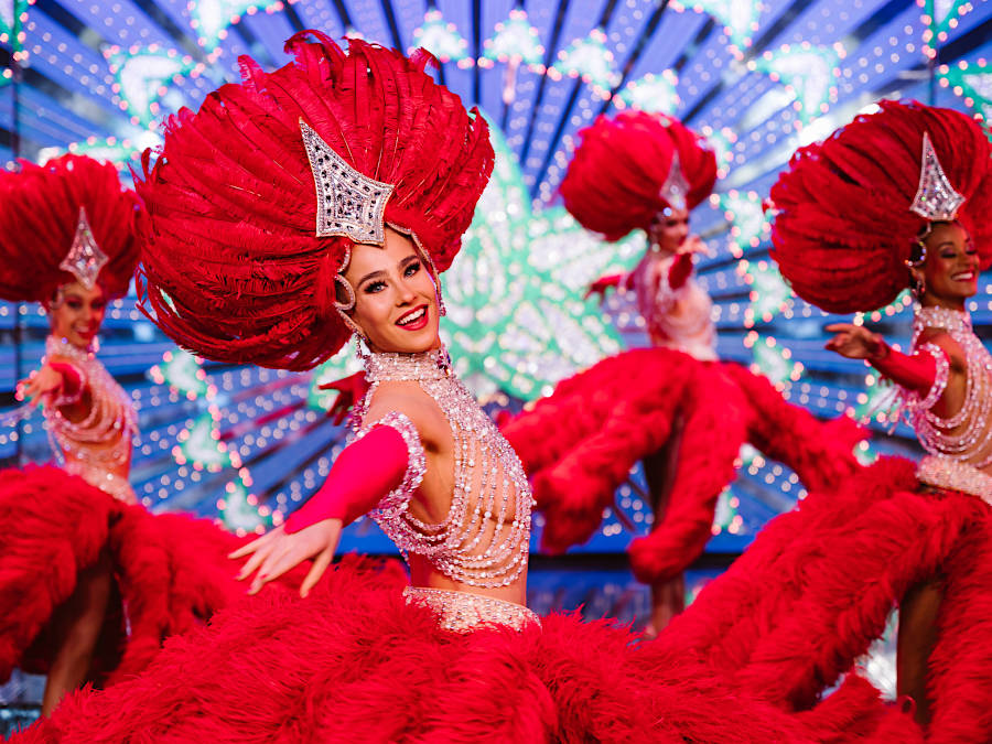 Moulin Rouge dinner show
