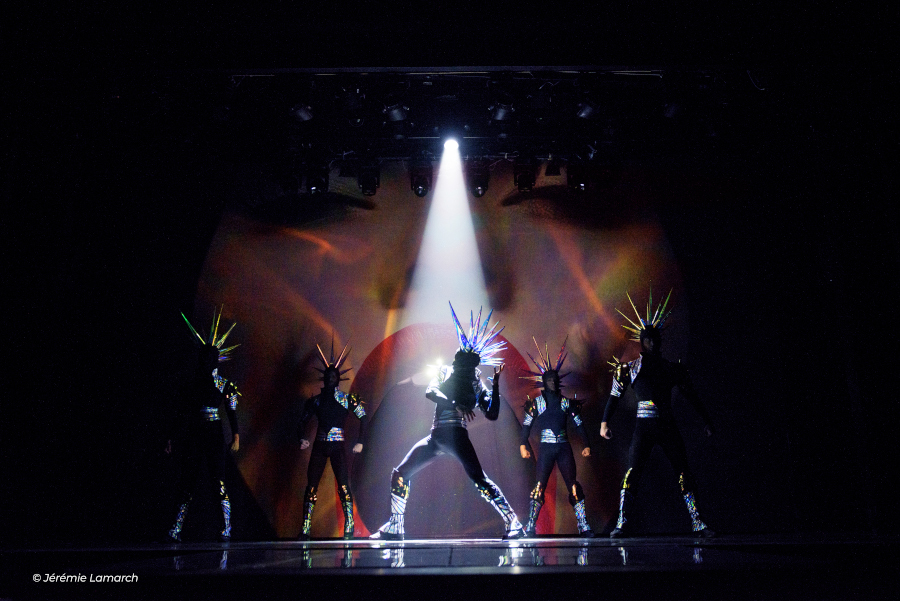 Paradis Latin dinner show | France Tourisme